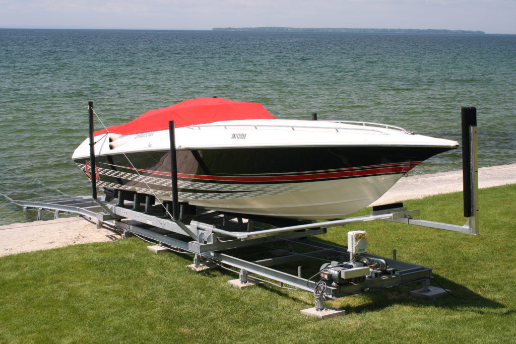 Bootslift - R & J Machine - Schienensystem / Aluminium