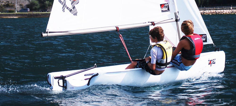 Zweihändige Jolle - TOPAZ Tres - Topper - Regatta / Freizeit ...