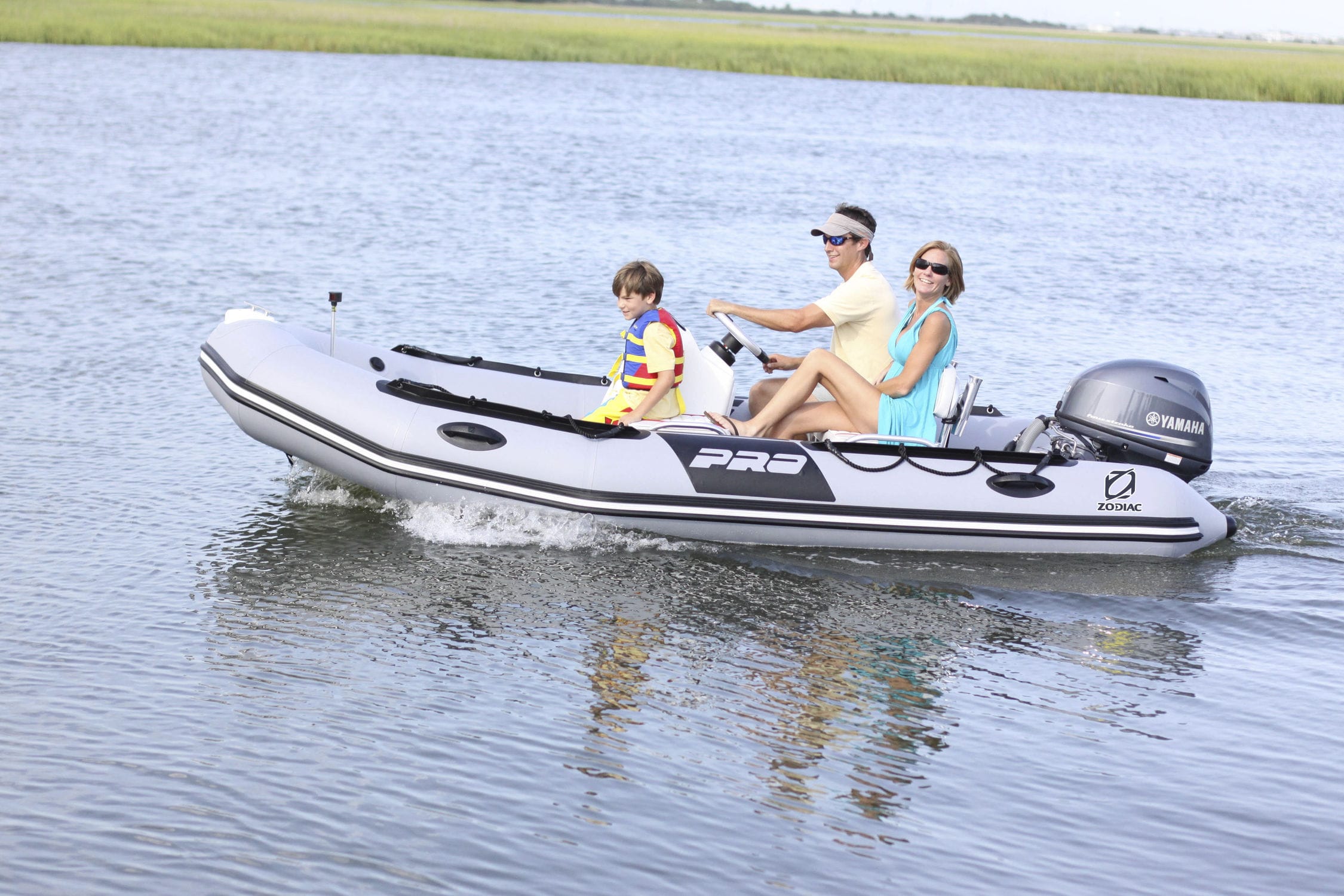 Außenborder-Schlauchboot - PRO 420 - ZODIAC - RIB / mit Mittelkonsole ...