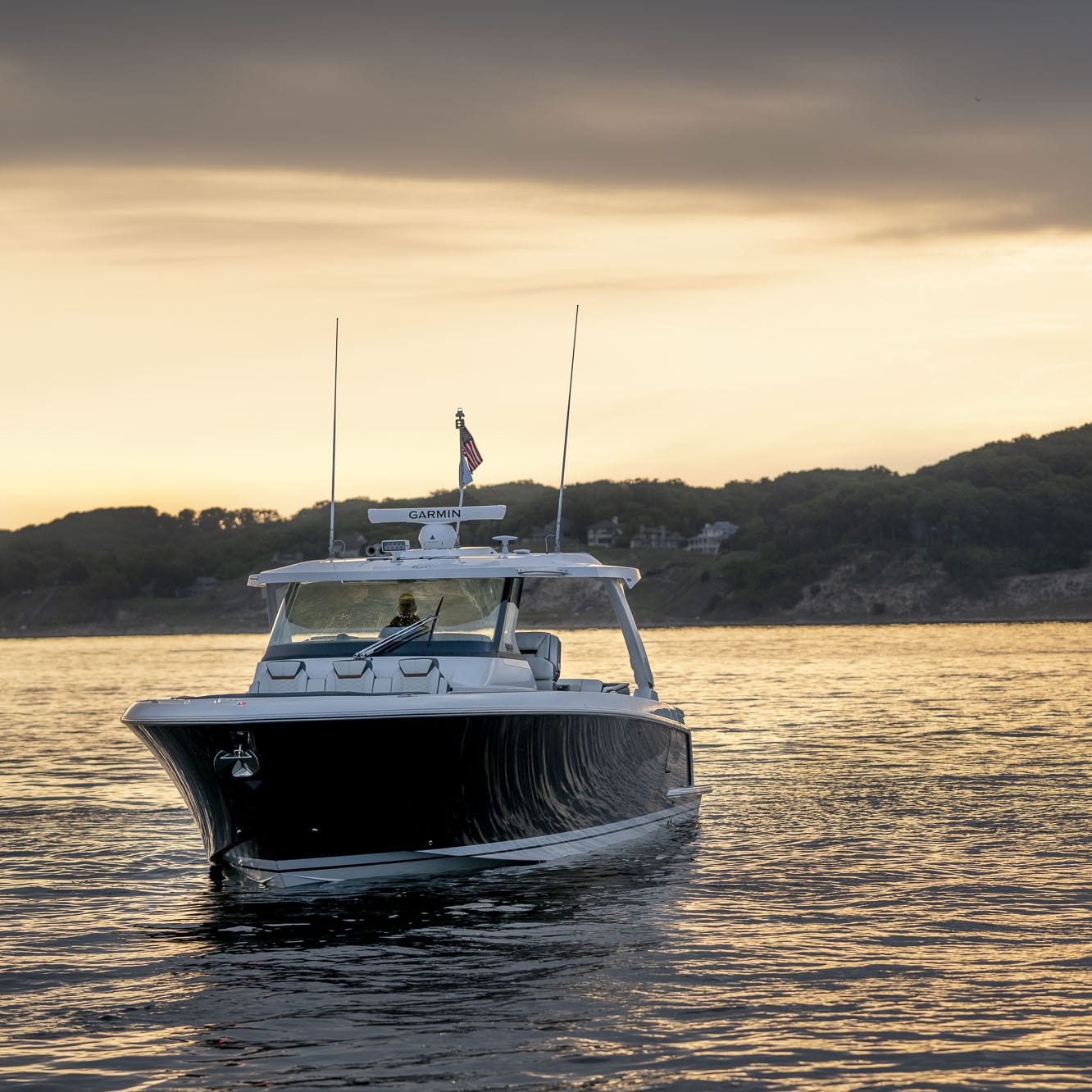 Express Cruiser / Diesel - 43 LS - Tiara Yachts - Außenborder ...
