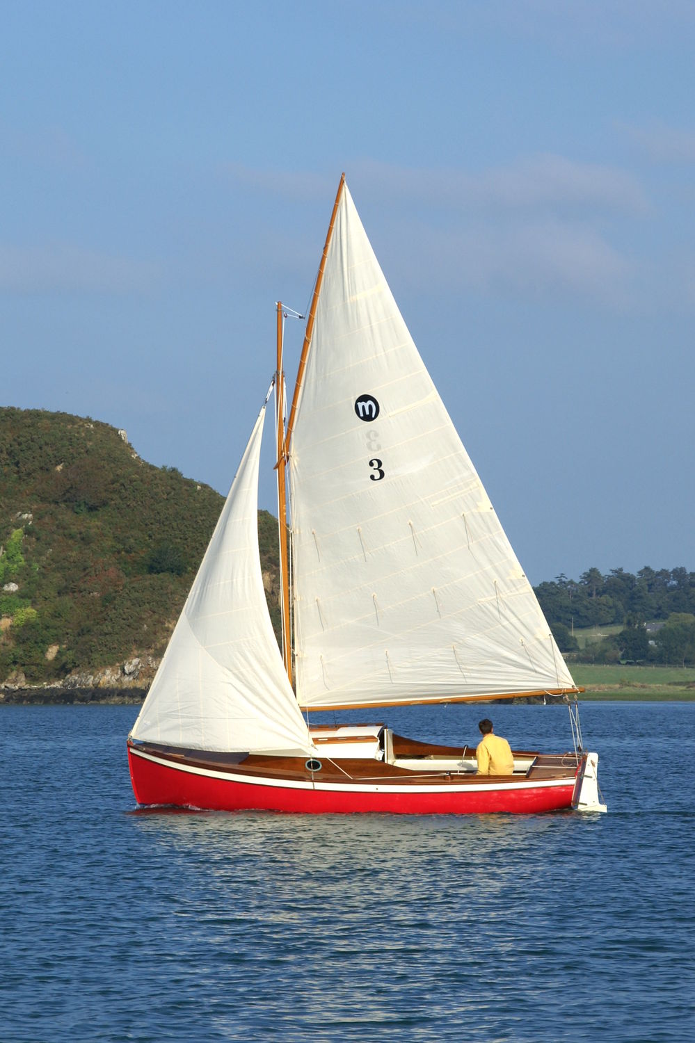 Daysailer-Segelboot - MEABAN - Grand Largue - traditionell ...