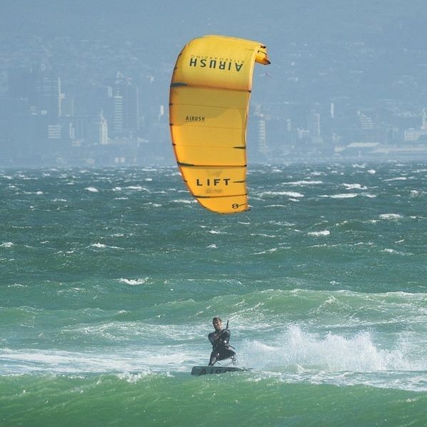 Kitesurf-Kite / C-shape - LIFT - Airush - Freeride / Hangtime