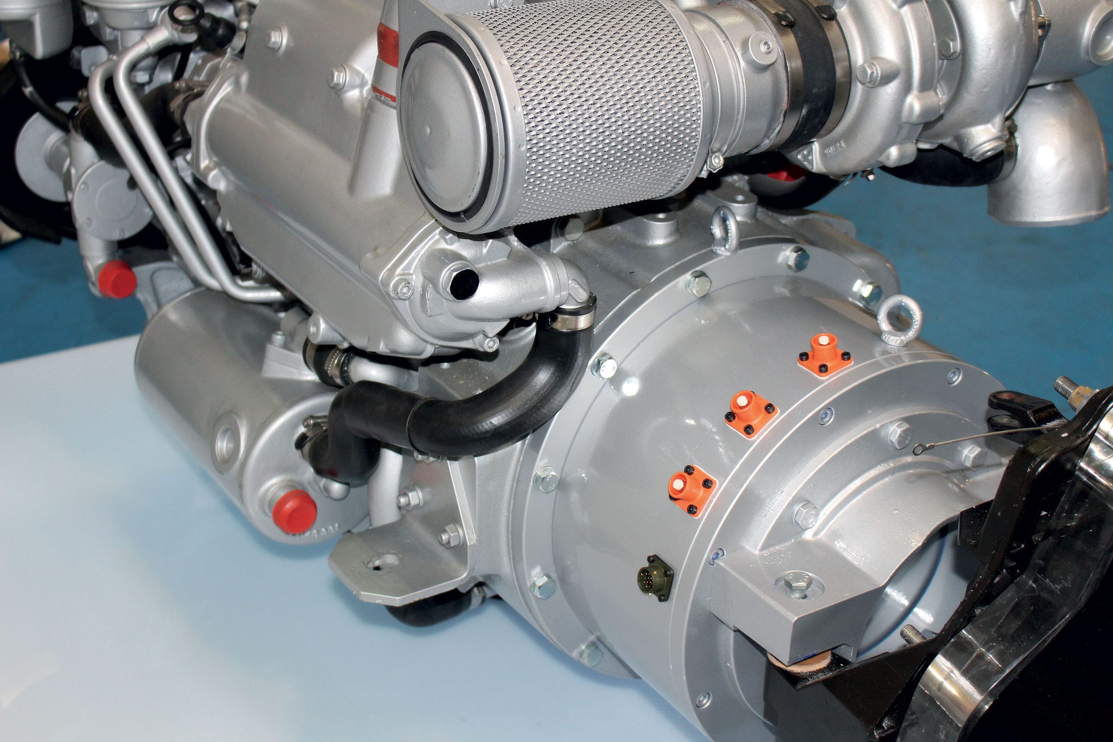 Elektrischer Motor - BHS BLUE HYBRID SYSTEM - Fnm Marine - CMD ...