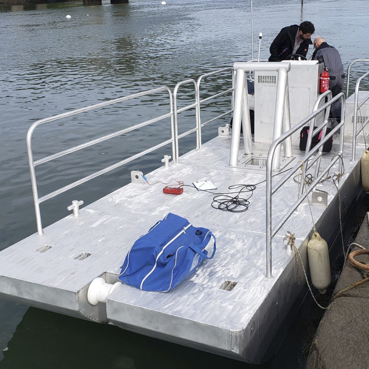 Arbeitsfrachtkahn-Berufsschiff - Barge 650 - BORD A BORD - Innenborder ...