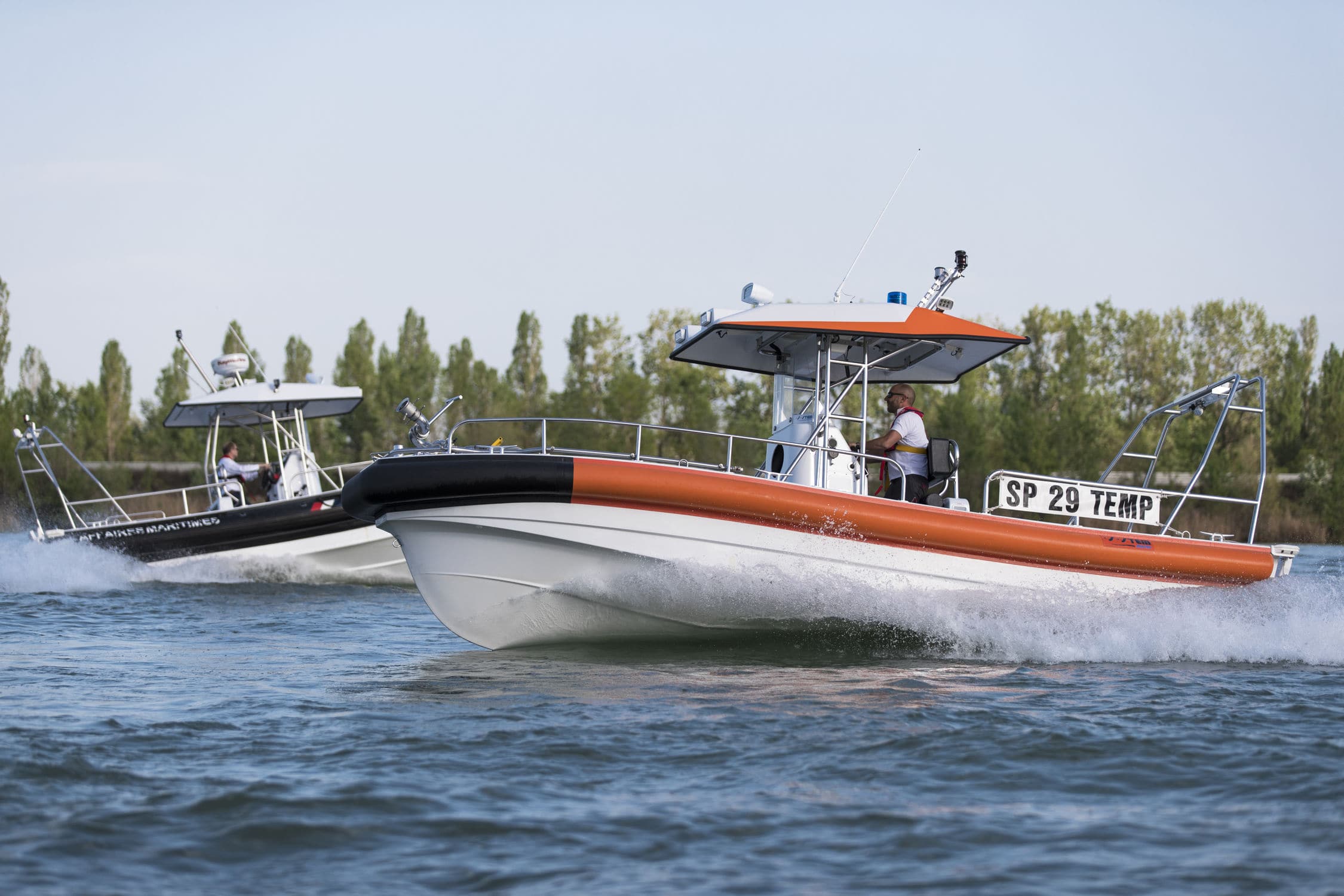 Arbeitsboot Berufsboot - RESCUE 750 JET - Stem Marine - Passagierboot ...