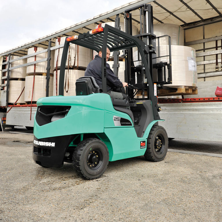 Gabelstapler für Werft - FD20-35N3 series - Mitsubishi Forklift Trucks