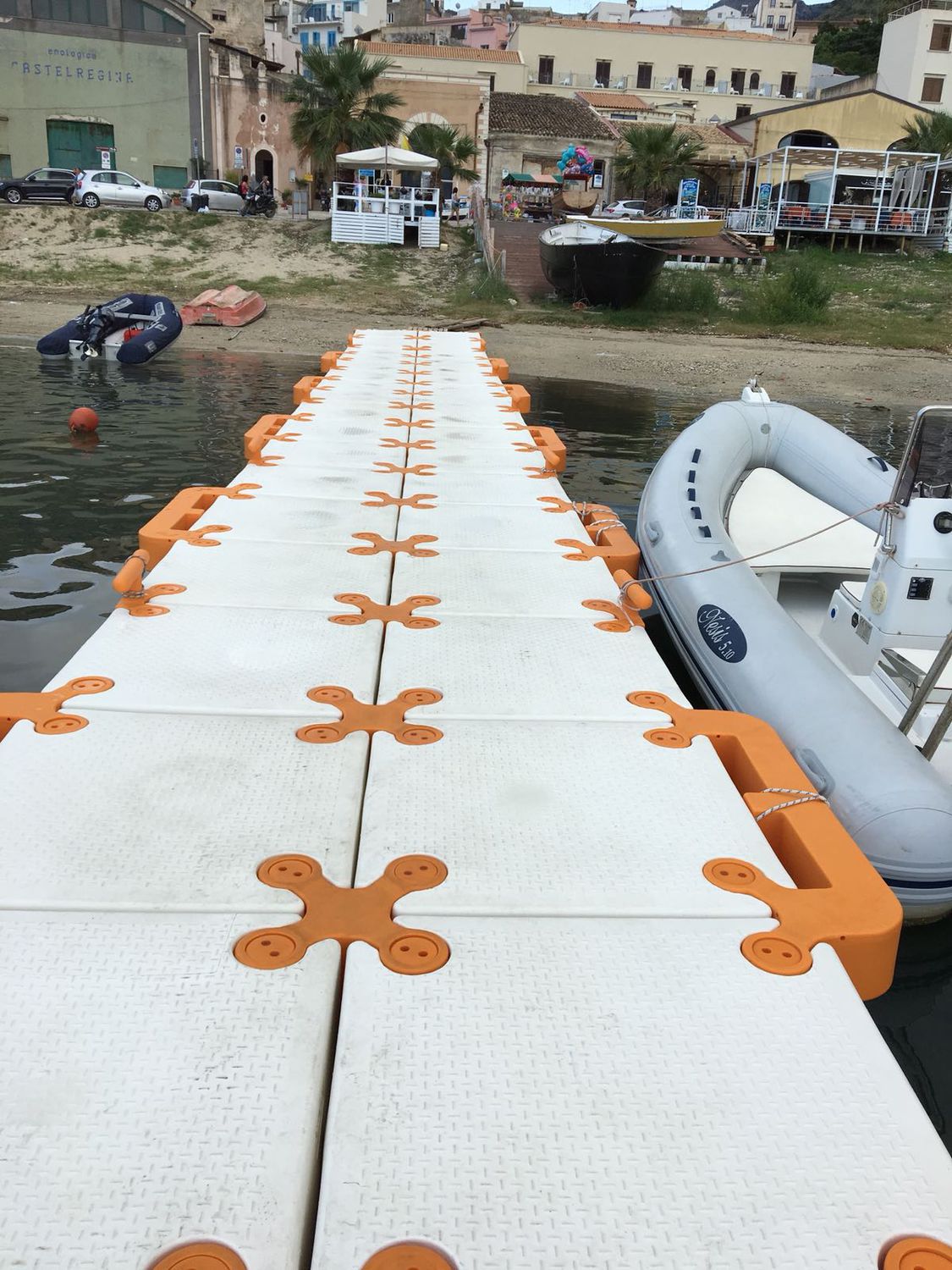 Modularer Ponton - TAFF - Modular Floating System - schwimmend / Anker ...