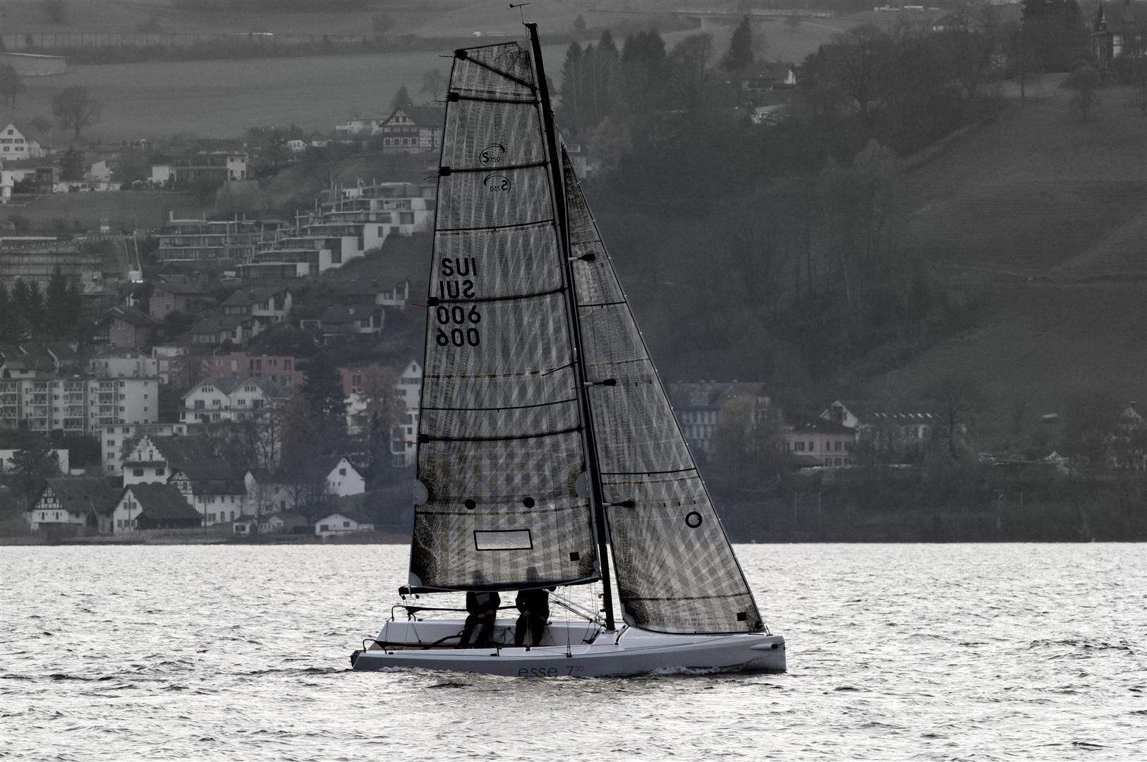 Daysailer-Segelboot - 750 - Esse Boats - Regatta Kielboot / mit offenem ...