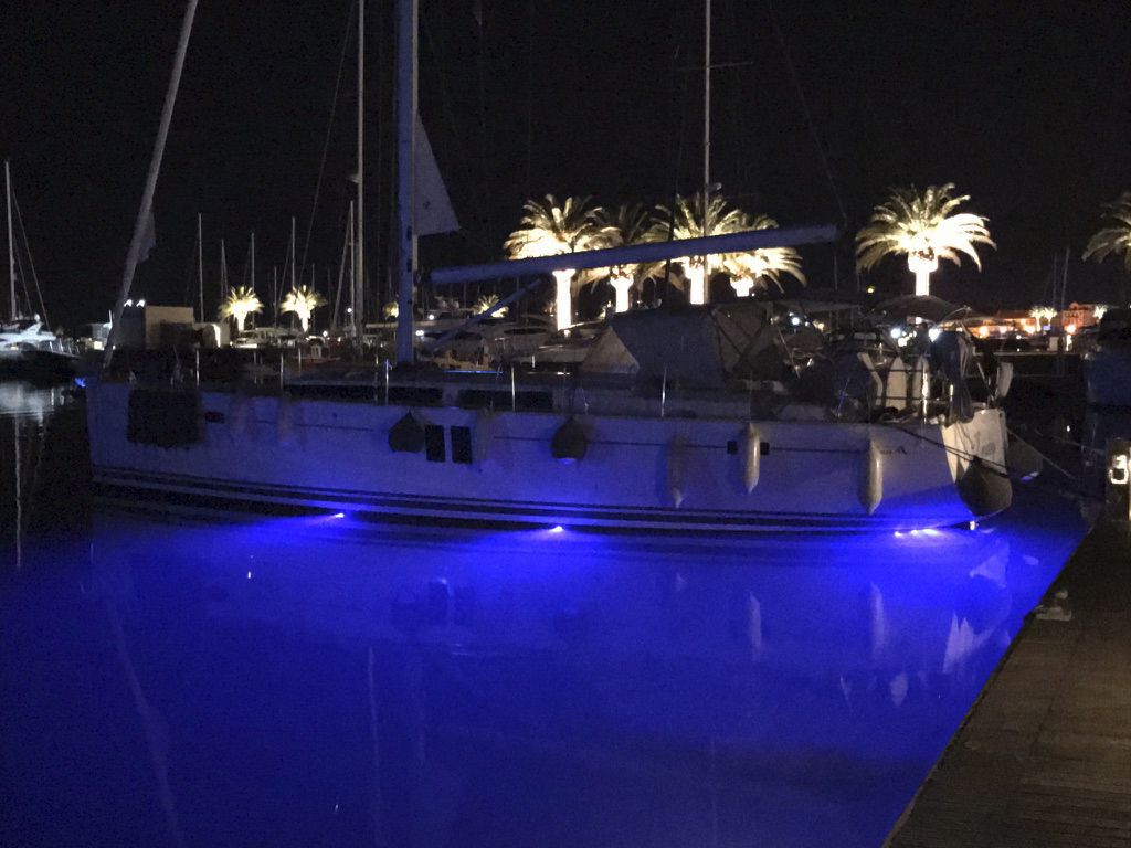 Unterwasserbeleuchtung für Boot - Piranha P24 - BluefinLed - für Yacht ...