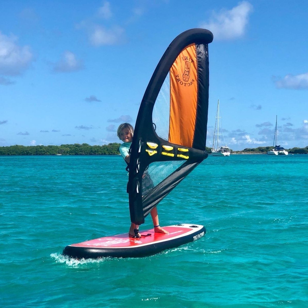 Aufblasbares Stand-up-Paddleboard - AIRWIND 9 - TIKI FACTORY - WindSUP ...