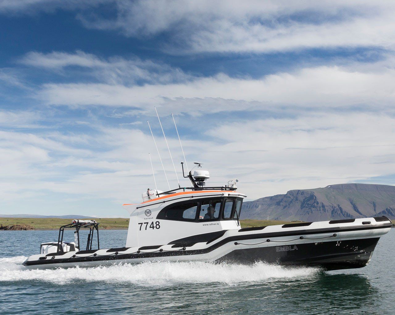 Arbeitsboot Berufsschiff - Leiftur 1100 - Rafnar ehf - Außenborder ...