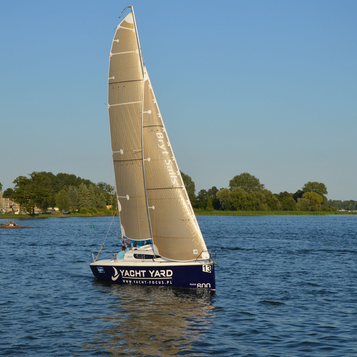 Segelboot für Fahrten- und Regattasegeln - FOCUS 800 - Sobusiak Yacht ...