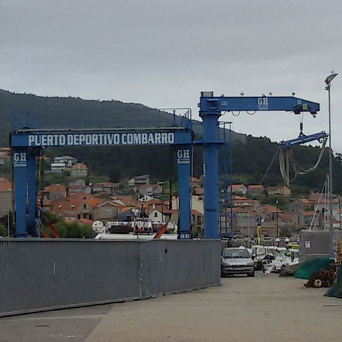 Hafenkran - GH Cranes & Components - mit Gelenkausleger / mit ...